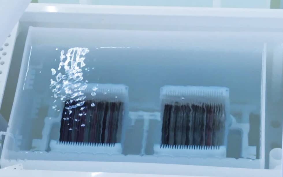 Manual wet bench for wet chemical wafer processing