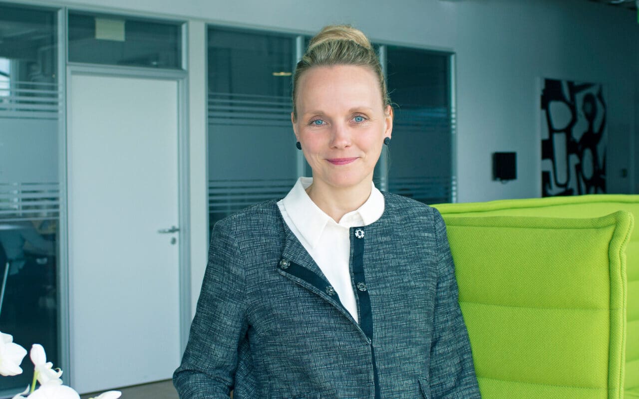 Contact AP&S worldwide - We are there for you!